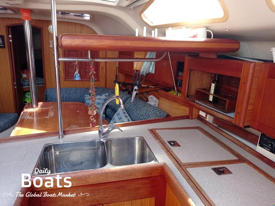 1999 Hunter 380 for sale. View price, photos and Buy 1999 Hunter 380 ...