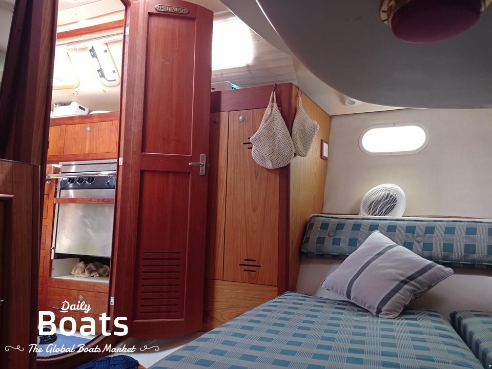 1999 Hunter 380 for sale. View price, photos and Buy 1999 Hunter 380 ...