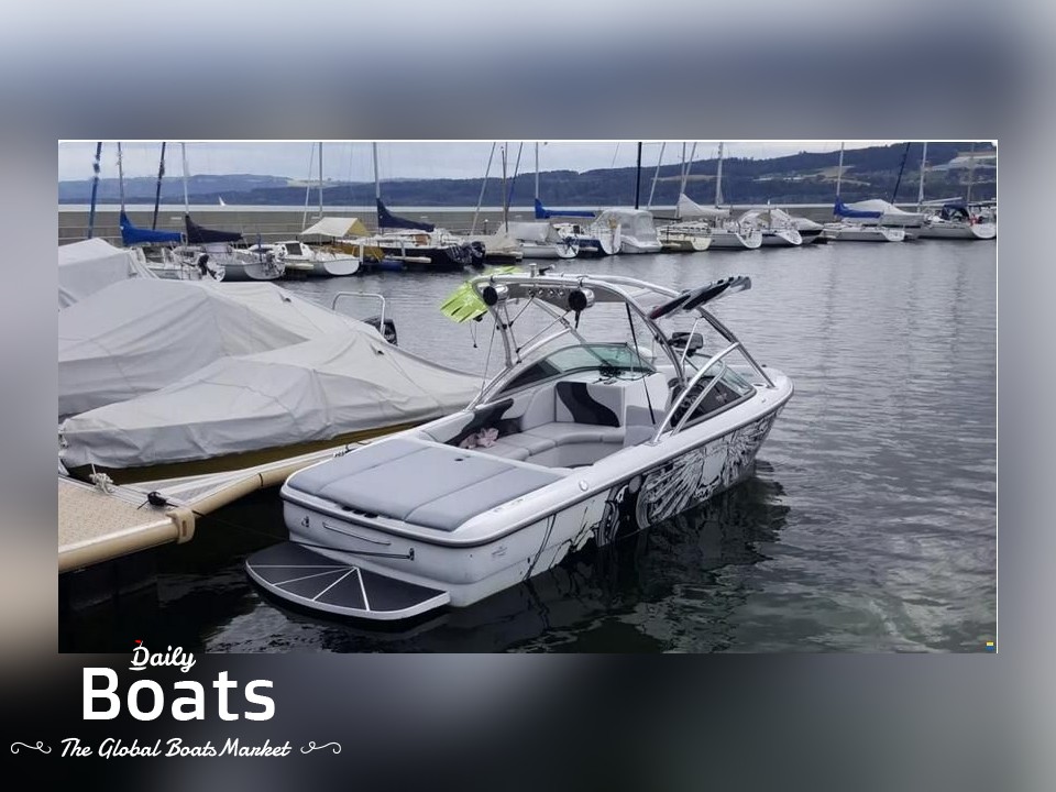 2005 Moomba Mobius Xlv (Wrap Design) for sale. View price, photos and ...