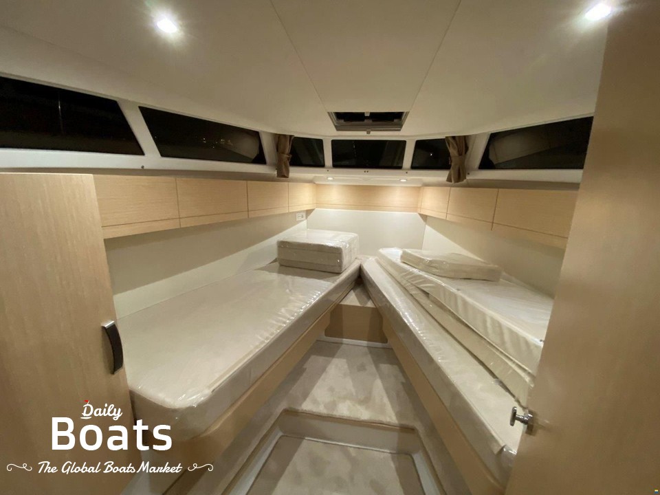 2022 Greenline 33 Hybrid for sale. View price, photos and Buy 2022 ...