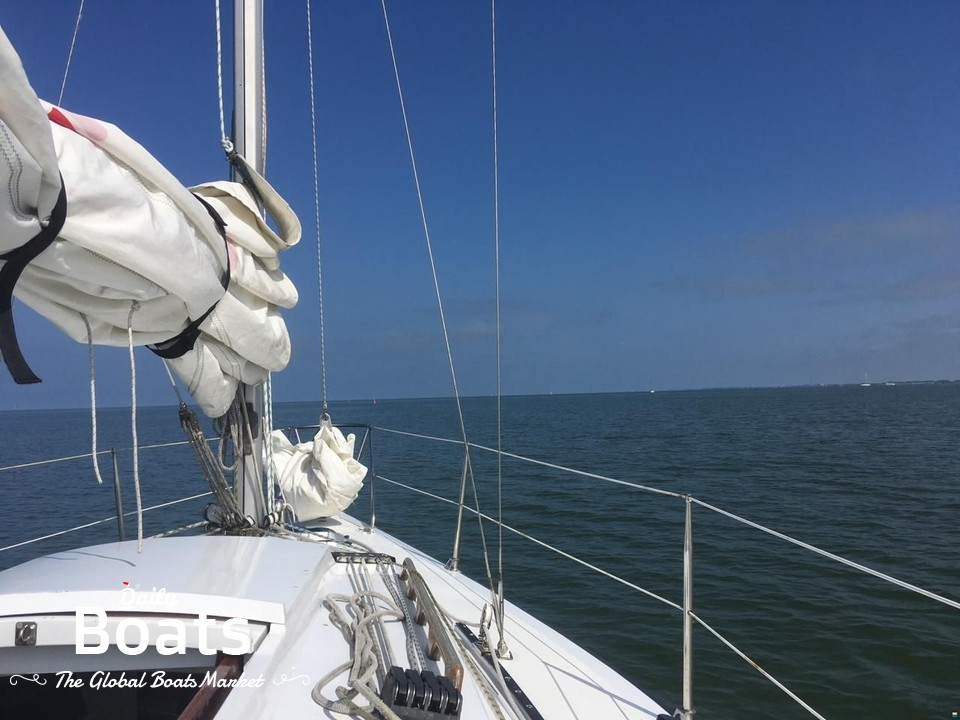 1995 Van de Stadt 26 Dolphin for sale. View price, photos and Buy 1995 ...