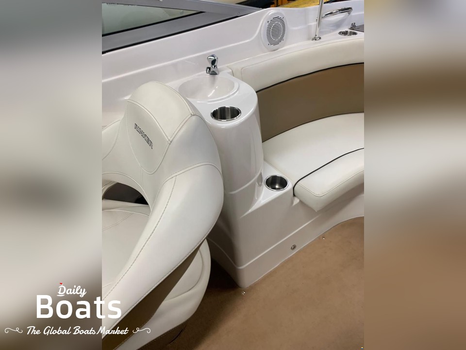 2010 Rinker 246 Br/Cc for sale. View price, photos and Buy 2010 Rinker ...