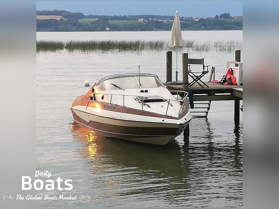 Glastron Carlson Cv 27 for sale. View price, photos and Buy Glastron ...