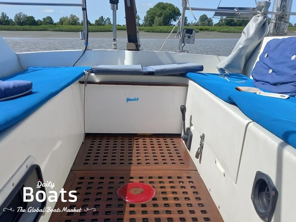 1998 Marine Projects Moody 31 for sale. View price, photos and Buy 1998 ...