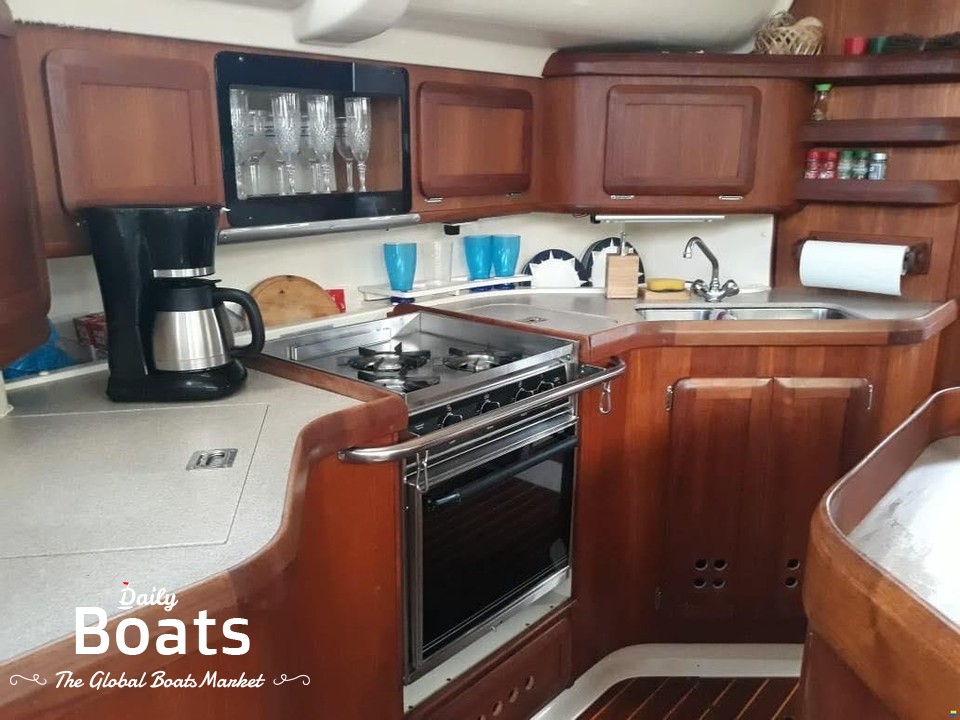 1996 Hunter 430 Legend for sale. View price, photos and Buy 1996 Hunter ...