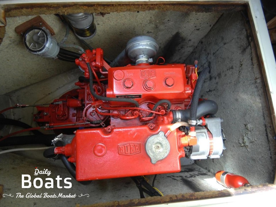 1984 LM Boats Mermaid 315 for sale. View price, photos and Buy 1984 LM ...