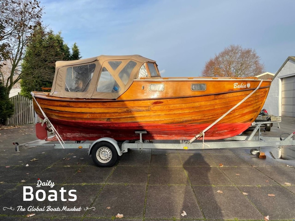 1975 Unknown Overnaadse Houten Spitsgatter for sale. View price, photos ...