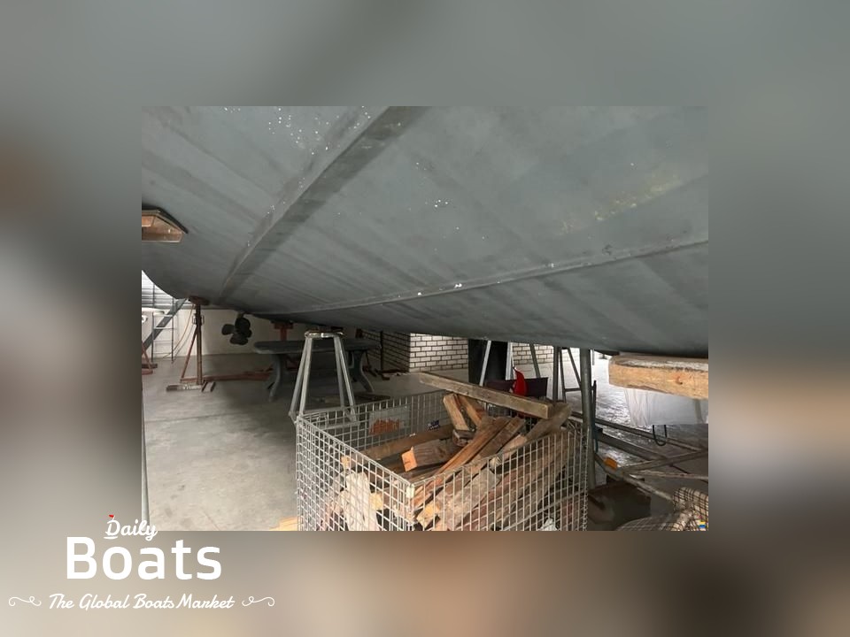 2017 Sessa 44 Ht Mit Hydr. Badeplattform for sale. View price, photos ...