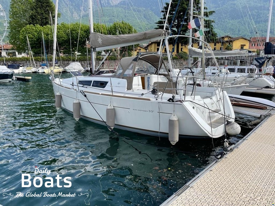 2015 Jeanneau Sun Odyssey 33I for sale. View price, photos and Buy 2015 ...