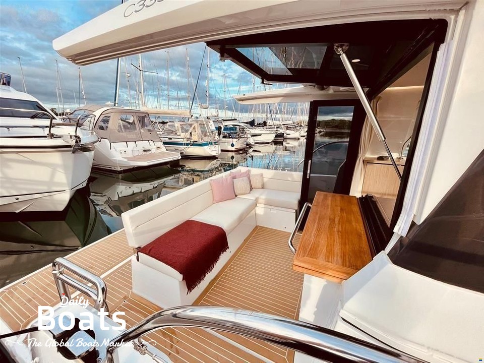 2022 Sealine C335 for sale. View price, photos and Buy 2022 Sealine ...