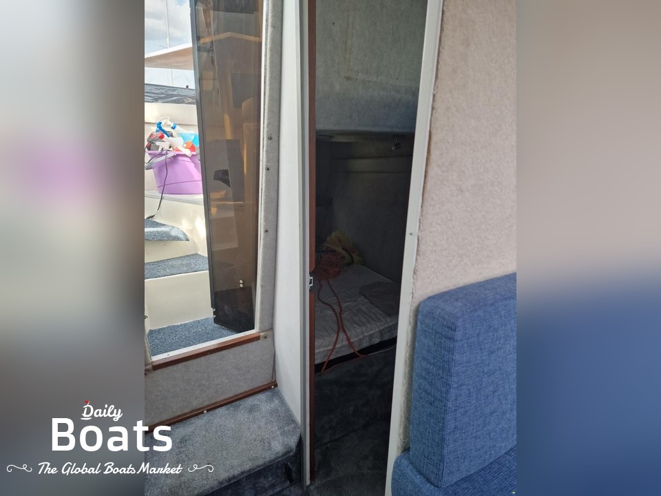 1988 Bayliner Contessa 2850 for sale. View price, photos and Buy 1988 ...