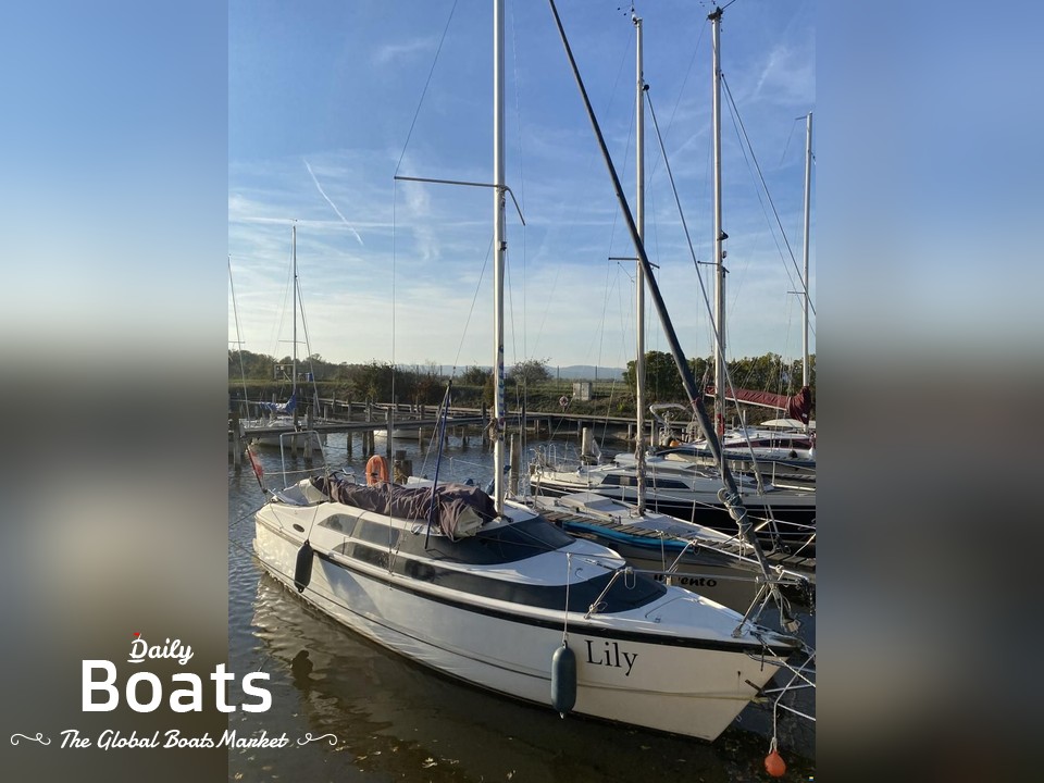 2006 MacGregor 26M for sale. View price, photos and Buy 2006 MacGregor ...