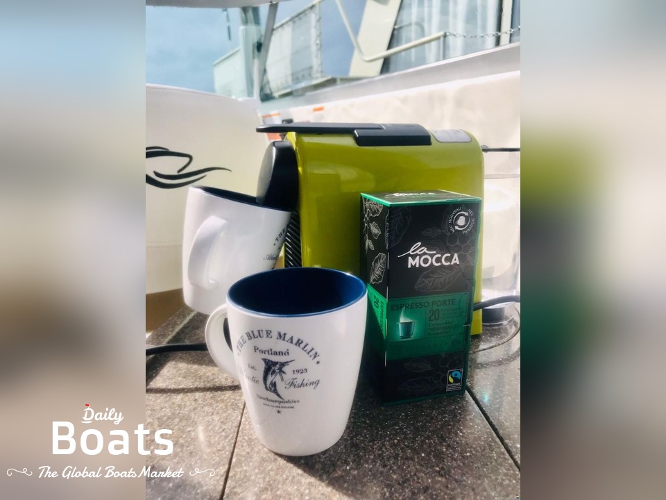 2011 Rinker Captiva 276 Cc for sale. View price, photos and Buy 2011 ...