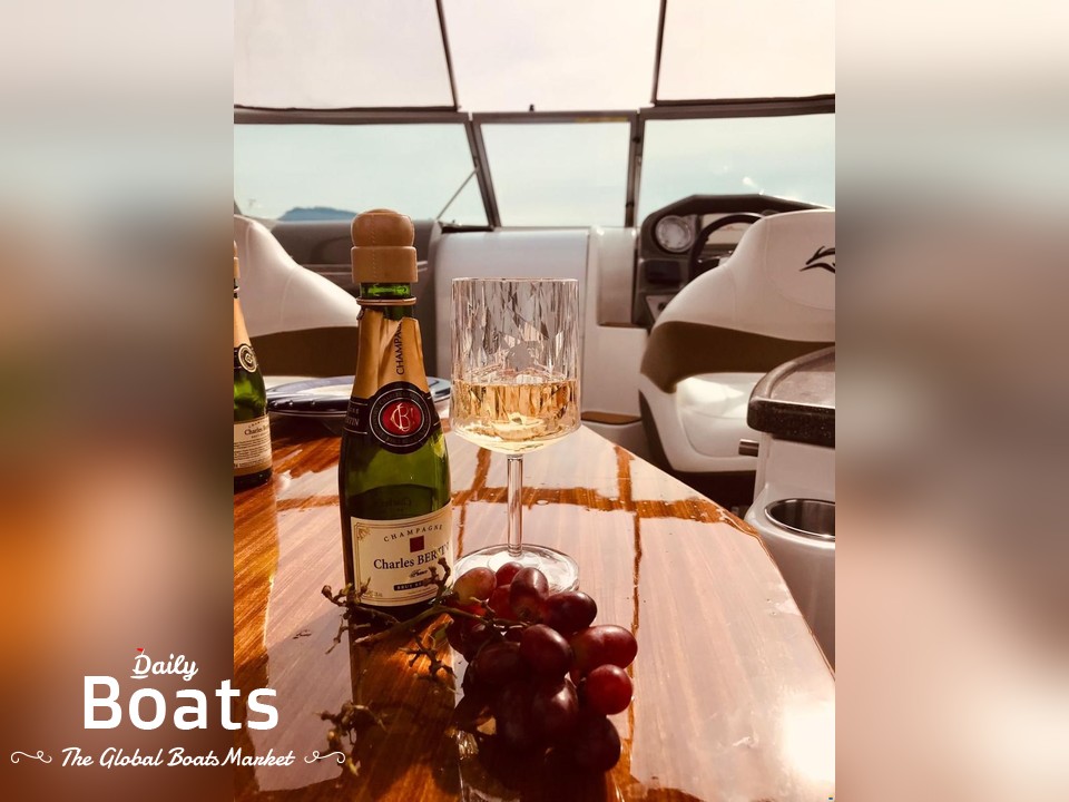 2011 Rinker Captiva 276 Cc for sale. View price, photos and Buy 2011 ...