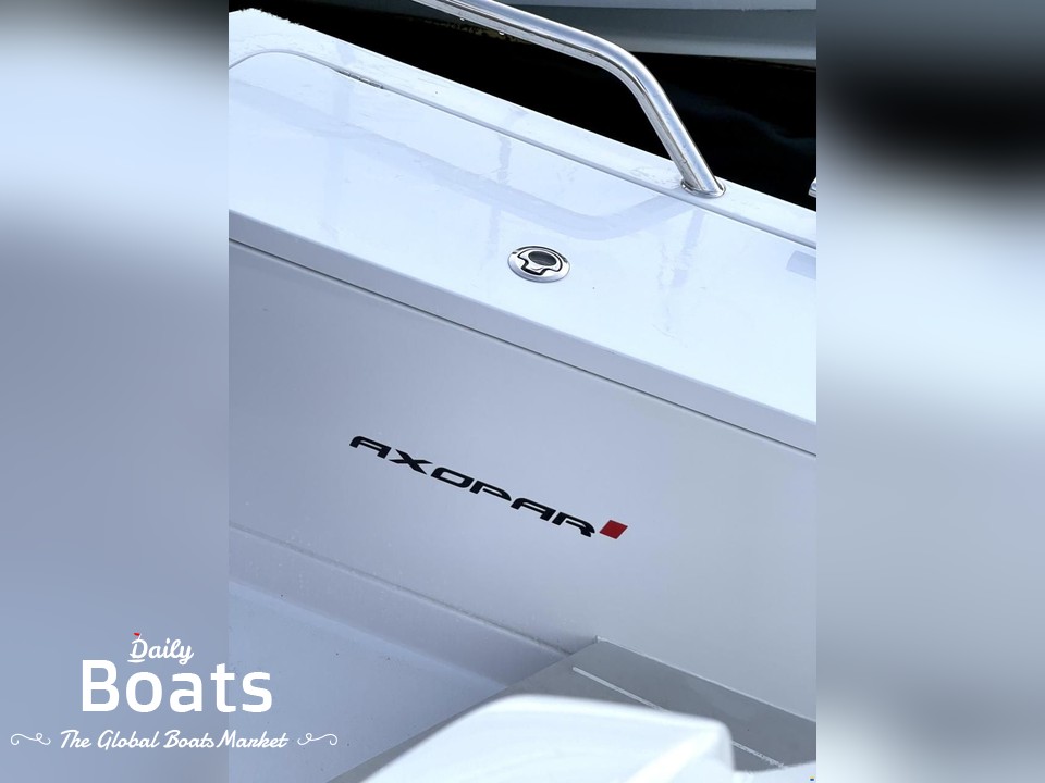 2018 Axopar 28 Ac Aft Cabin 2018 (Facelift) на продажу. Посмотреть цену ...