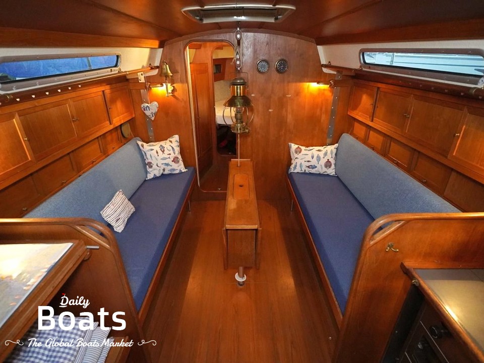 1984 LM Boats Mermaid 315 for sale. View price, photos and Buy 1984 LM ...