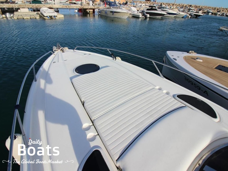 Sunseeker Superhawk 40 for sale. View price, photos and Buy Sunseeker ...