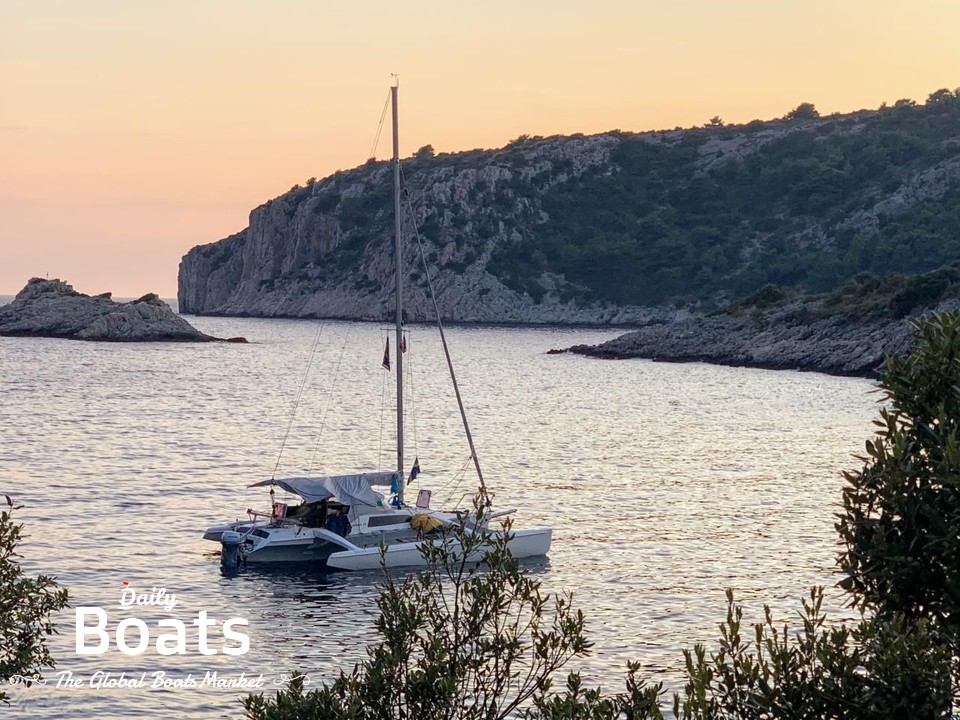 2005 Corsair Marine 28 Ec for sale. View price, photos and Buy 2005 ...