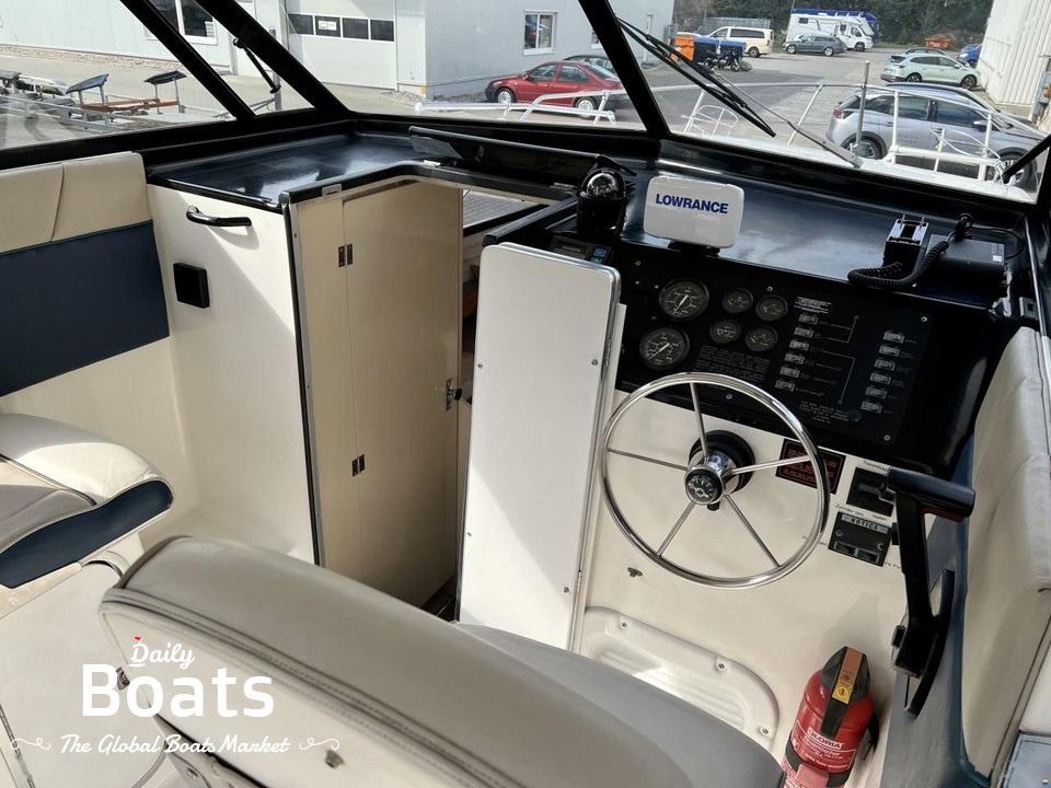 1995 Bayliner 2452 Classic for sale. View price, photos and Buy 1995 ...