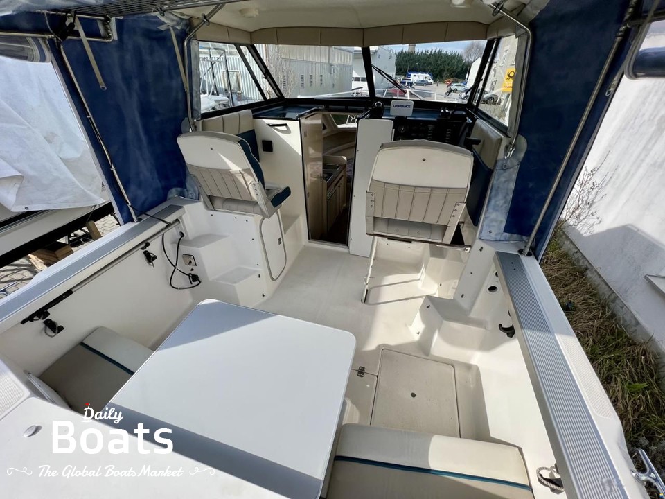 1995 Bayliner 2452 Classic for sale. View price, photos and Buy 1995 ...
