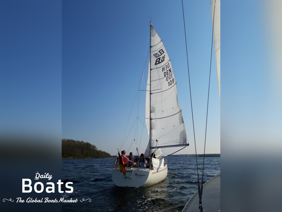 1998 Larsen 28 for sale. View price, photos and Buy 1998 Larsen 28 #475711