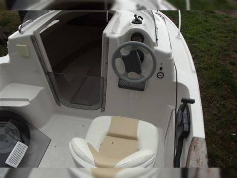 2009 Quicksilver 430 Cruiser for sale. View price, photos and Buy 2009 ...
