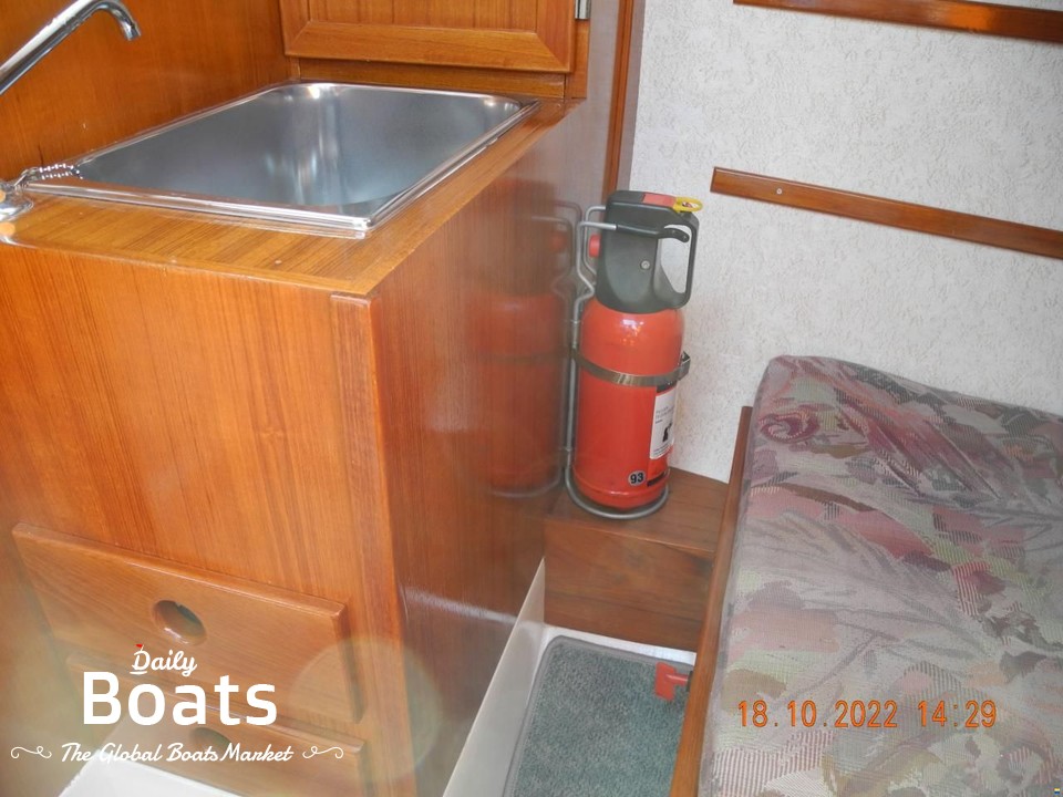 1993 Elan Inferno 31 Prestige for sale. View price, photos and Buy 1993 ...