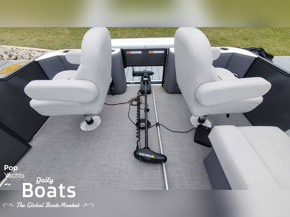 2022 Crest Classic Lx Fishing 200 C4 for sale. View price, photos and ...