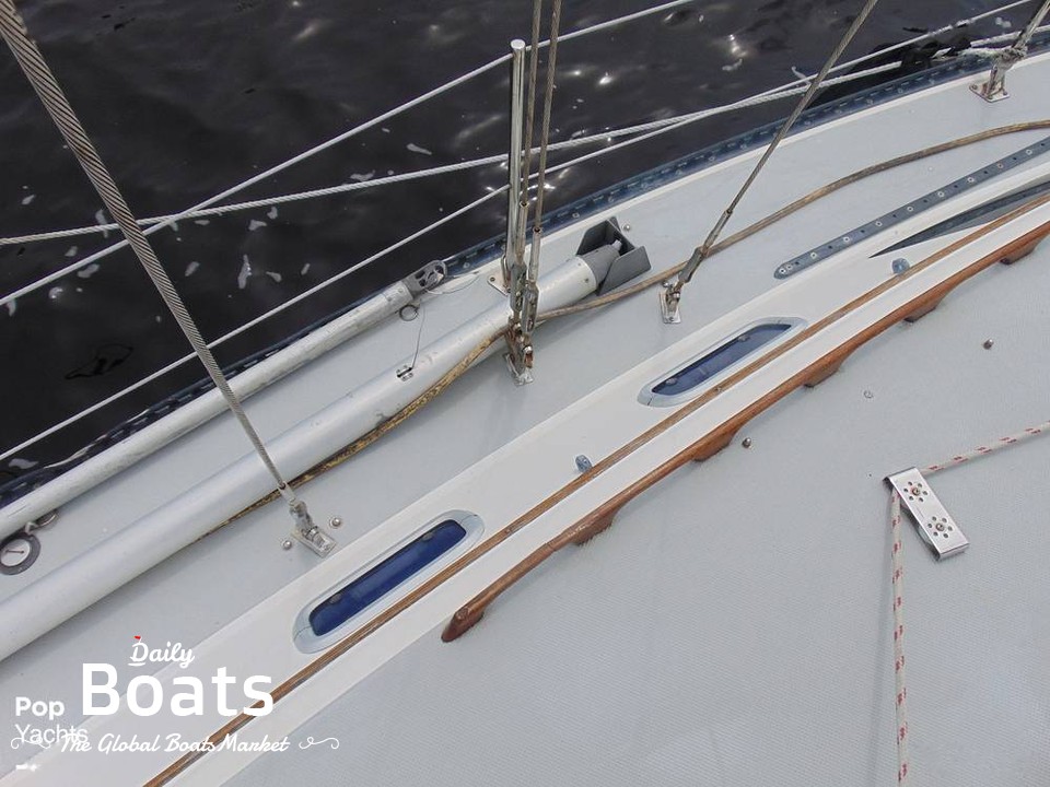 1989 Catalina 38 for sale. View price, photos and Buy 1989 Catalina 38 ...