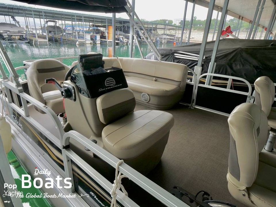 2020 Sun Tracker 18 Dlx Bass Buggy for sale. View price, photos and Buy ...