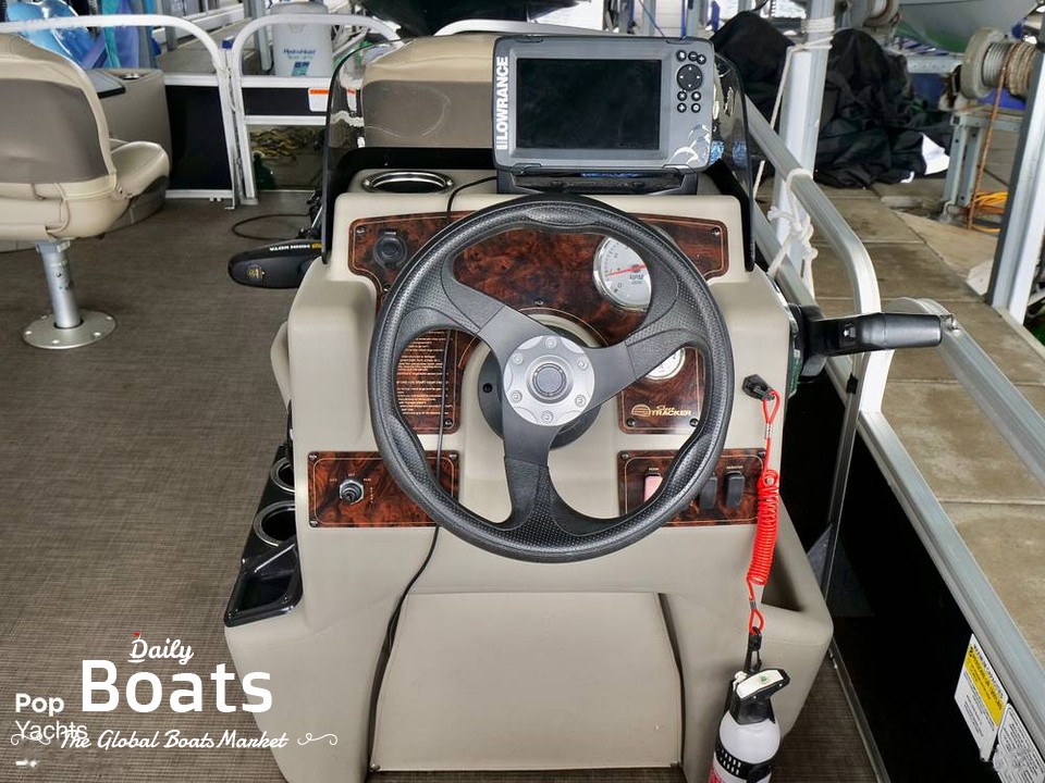 2020 Sun Tracker 18 Dlx Bass Buggy for sale. View price, photos and Buy ...