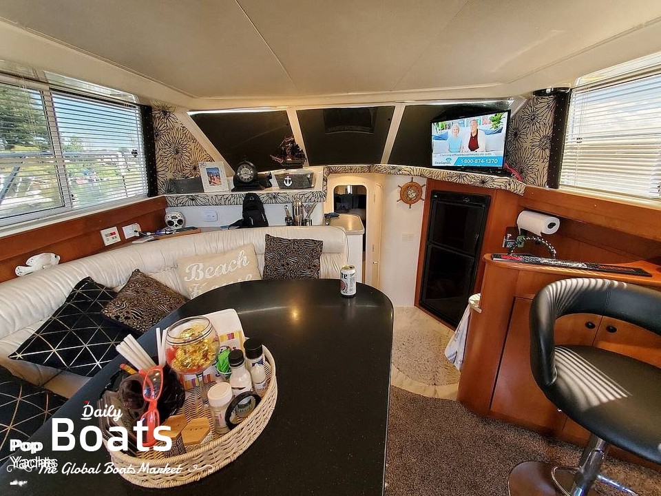 1995 Silverton 362 for sale. View price, photos and Buy 1995 Silverton ...