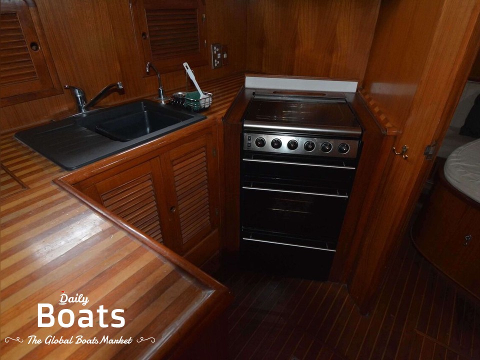 1990 Tarquin Motor Yachts Trader 41+2 for sale. View price, photos and ...