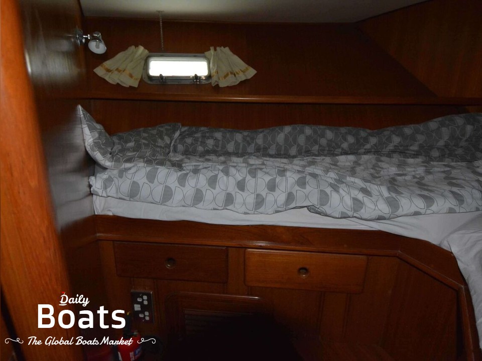 1990 Tarquin Motor Yachts Trader 41+2 for sale. View price, photos and ...