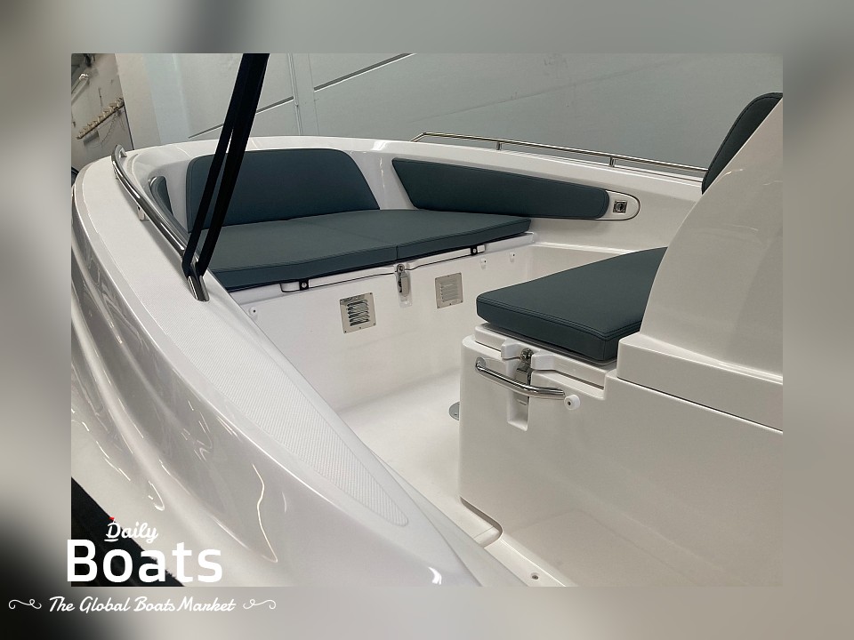 2023 ZAR Formenti 79Sl Mit Yamaha F300 for sale. View price, photos and ...