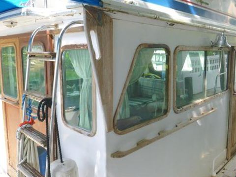 1982 Wellcraft 35 Californian Trawler for sale. View price, photos and ...