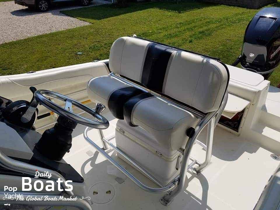 2002 Hydra-Sports 2390 Vector for sale. View price, photos and Buy 2002 ...