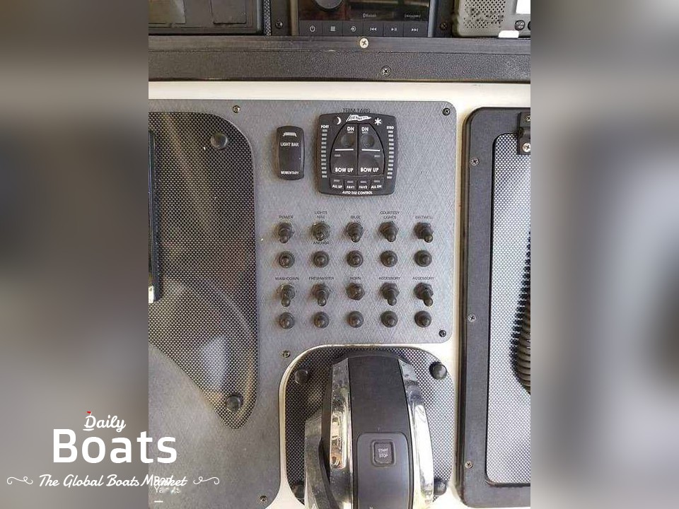 2002 Hydra-Sports 2390 Vector for sale. View price, photos and Buy 2002 ...