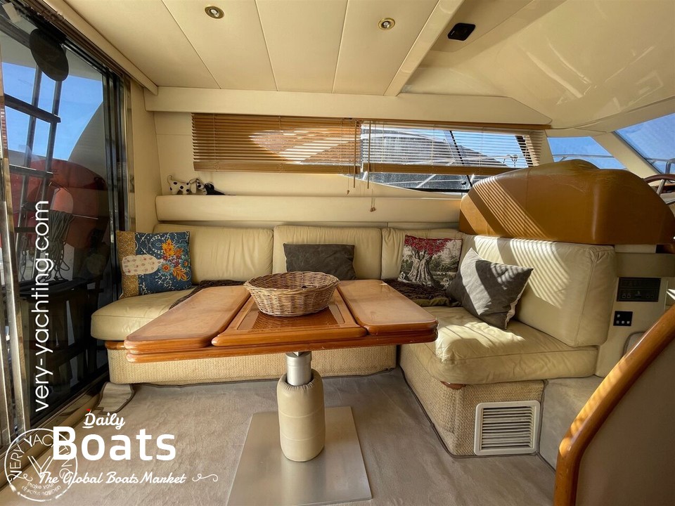 1994 Azimut 36 Fly for sale. View price, photos and Buy 1994 Azimut 36 ...