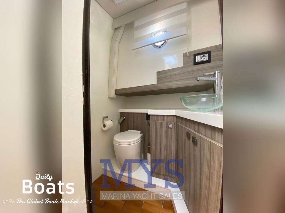 2020 Python Yacht 33 for sale. View price, photos and Buy 2020 Python ...