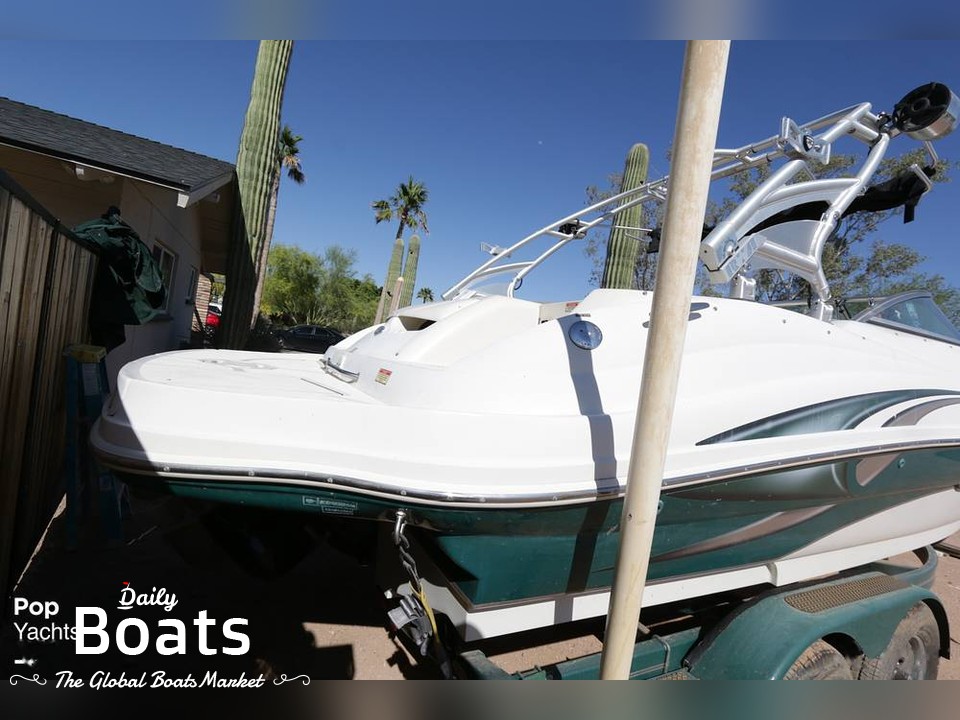 2002 Sea Ray 220 Sun Deck for sale. View price, photos and Buy 2002 Sea ...