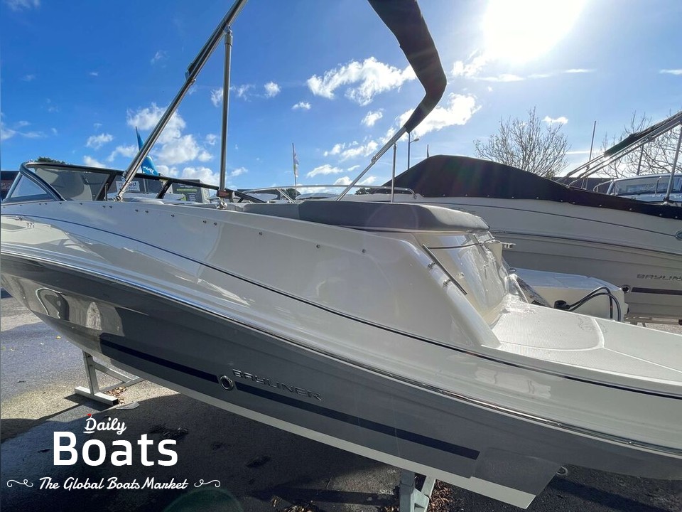 2023 Bayliner Vr5 for sale. View price, photos and Buy 2023 Bayliner ...