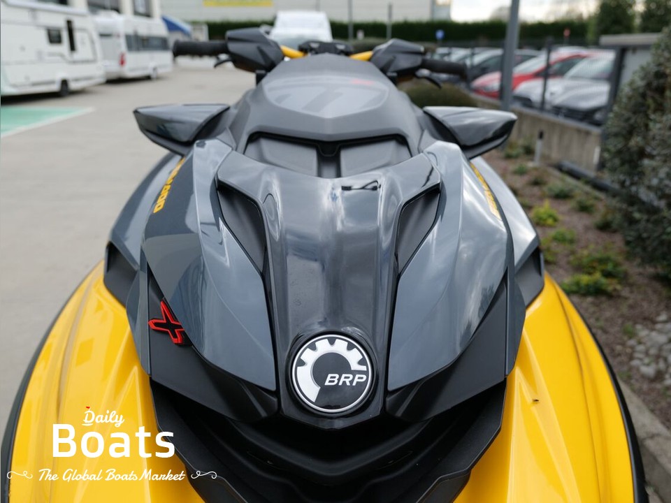 2021 Sea-Doo Rxp-X Rs 300 Cv for sale. View price, photos and Buy 2021 ...