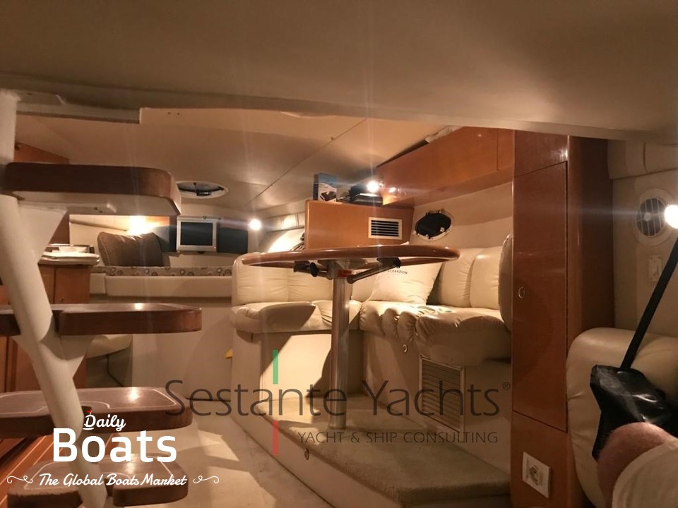 2008 Larson Cabrio 330 for sale. View price, photos and Buy 2008 Larson ...