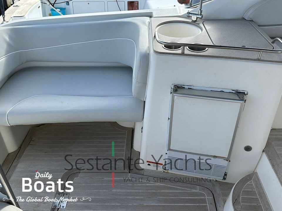 2008 Larson Cabrio 330 for sale. View price, photos and Buy 2008 Larson ...