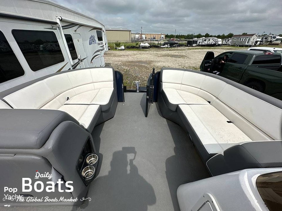 2022 Manitou Aurora 23 Rv Vp for sale. View price, photos and Buy 2022 ...