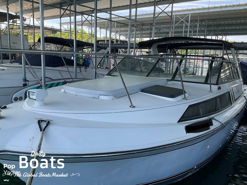 1985 Carver Yachts 2987 Monterey for sale. View price, photos and Buy ...