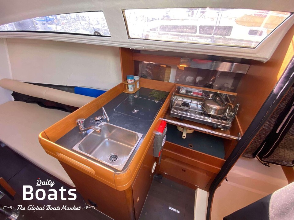 2010 Jeanneau Sun Fast 3200 for sale. View price, photos and Buy 2010 ...