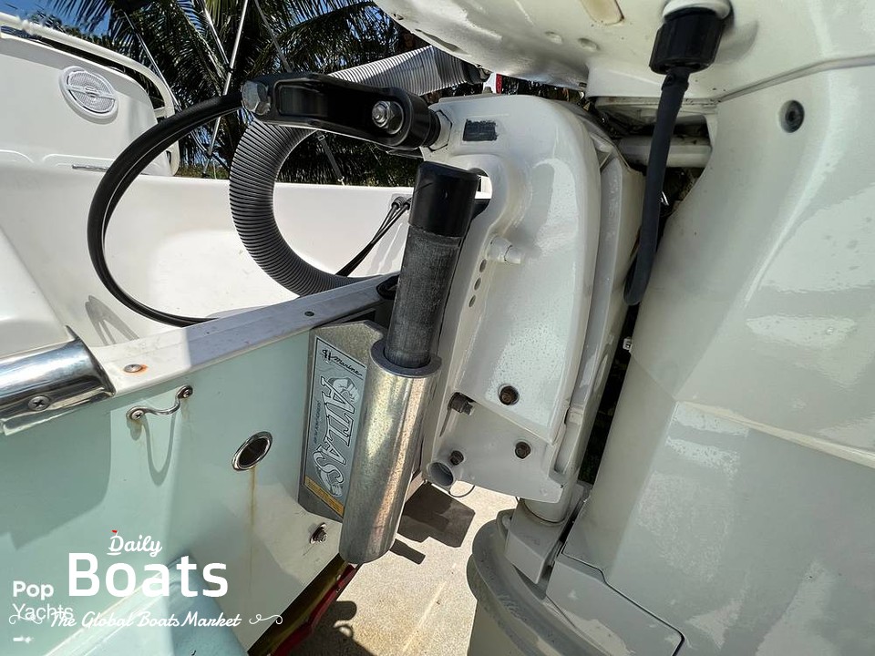 2005 Everglades 223 Cc for sale. View price, photos and Buy 2005 ...