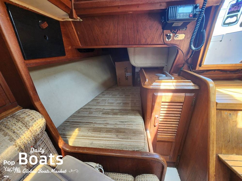 1977 Islander Yachts 32 Mkii for sale. View price, photos and Buy 1977 ...